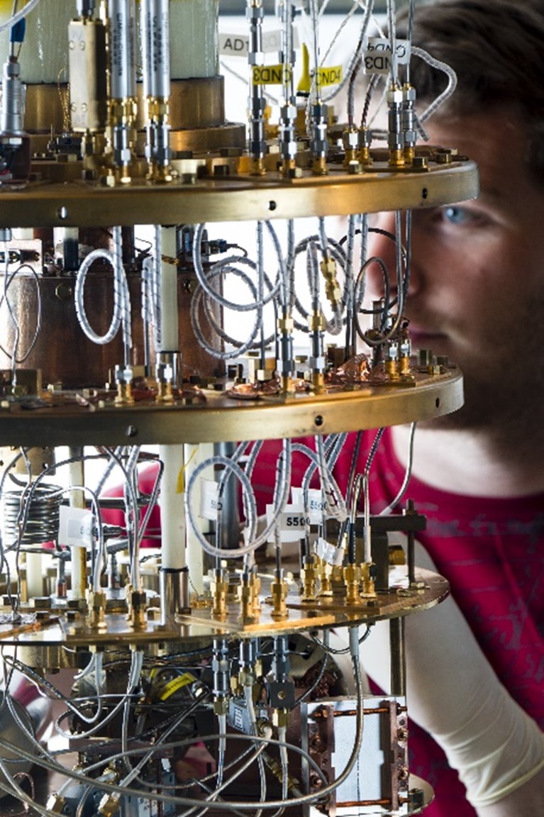 Recherche et innovation - De l’effet tunnel aux ordinateurs quantiques : décryptage du prix ...